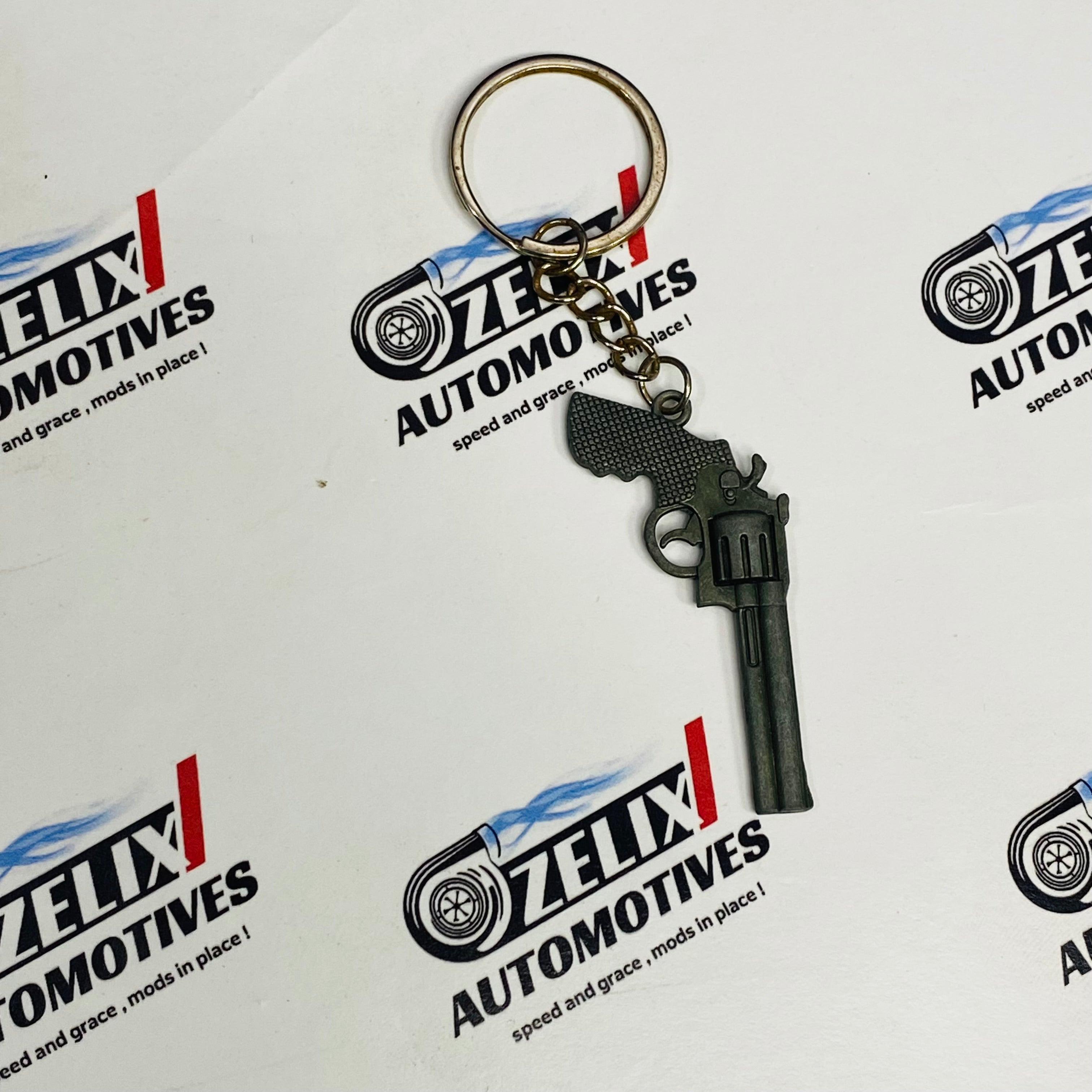 Revolver Gun Keychain | Metal Pistol Keyring for Car & Bike Keys ...